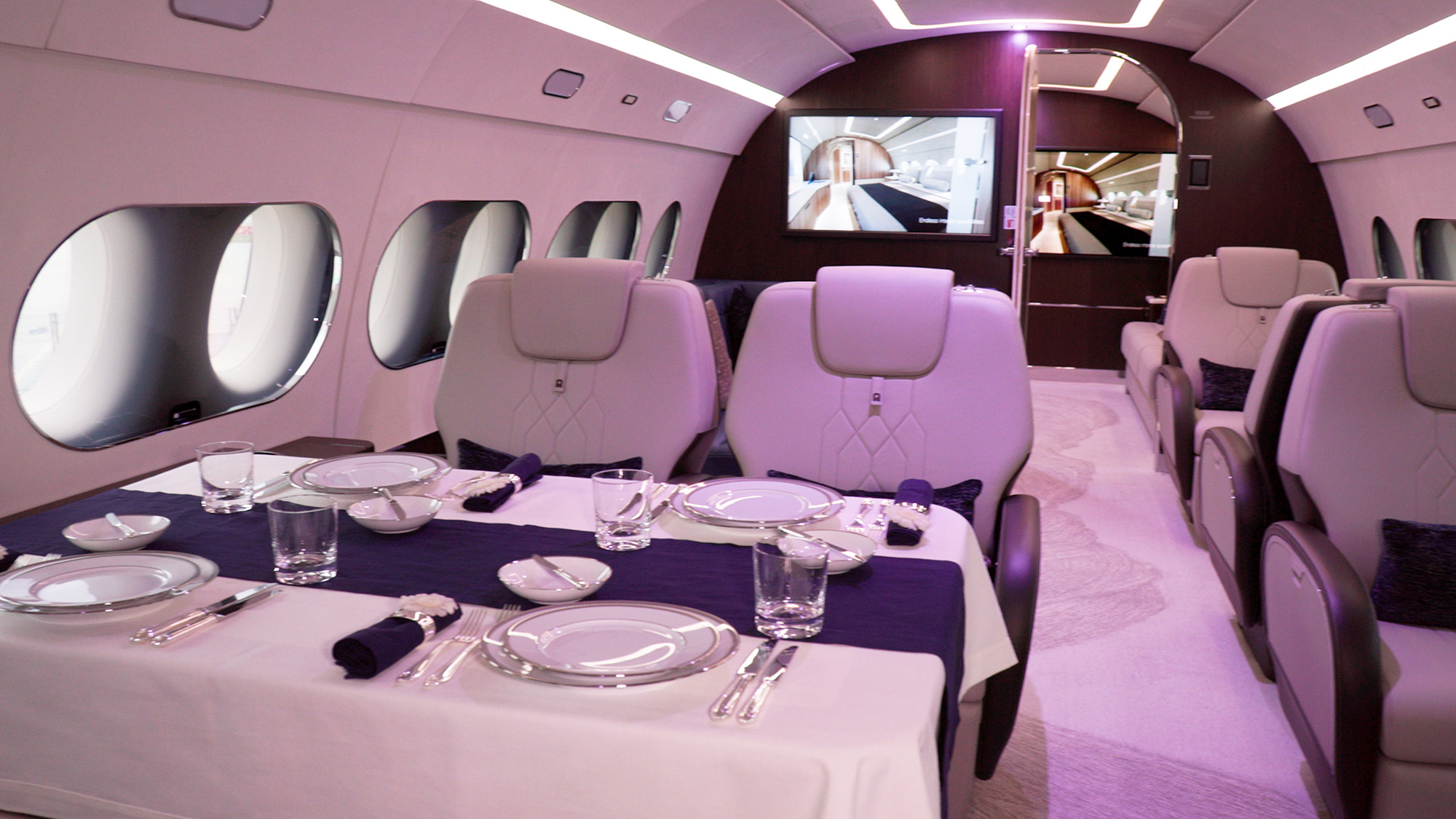 Airbus's ACJ TwoTwenty Bizliner Has Plenty Of Space | Business Jet Traveler