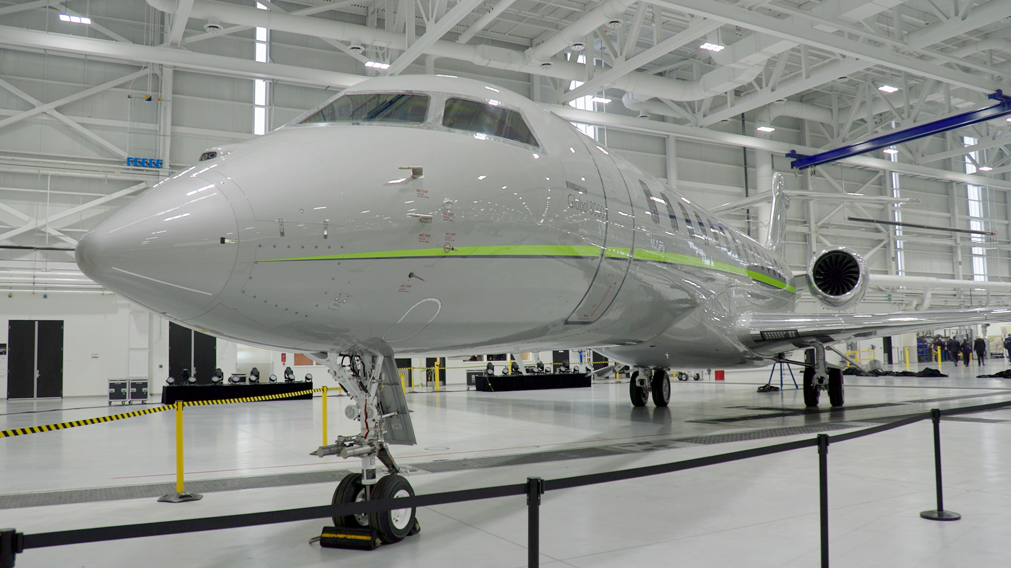 Bombardier’s Global 8000 Business Jet Enters Service | Business Jet ...