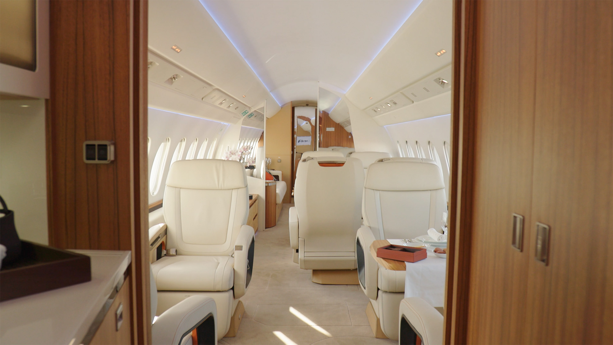 Spotlight on the Dassault Falcon 6X Cabin | Business Jet Traveler