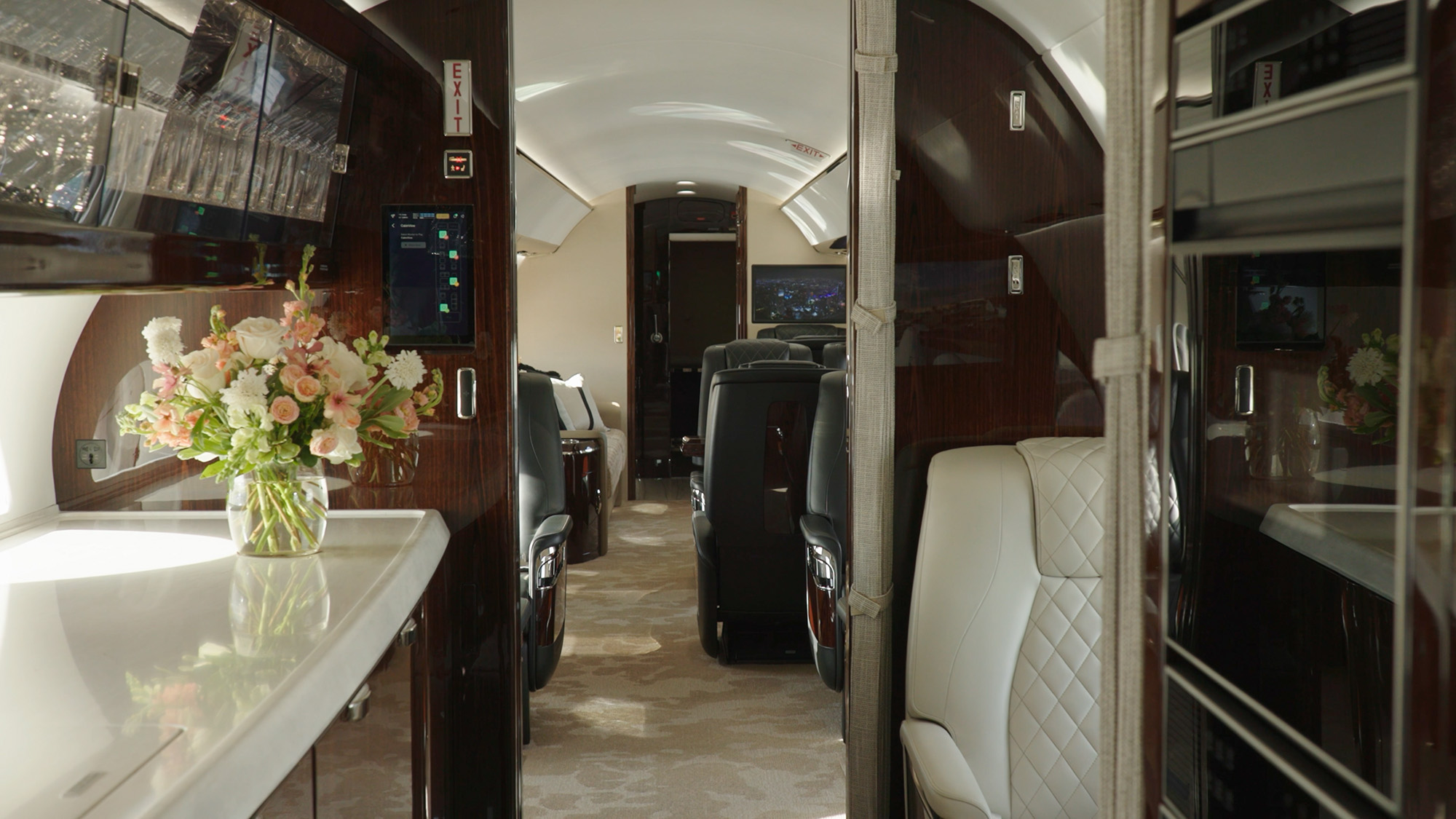 Gulfstream G800 Ultra-Long-Range Jet Interior Tour | Business Jet Traveler