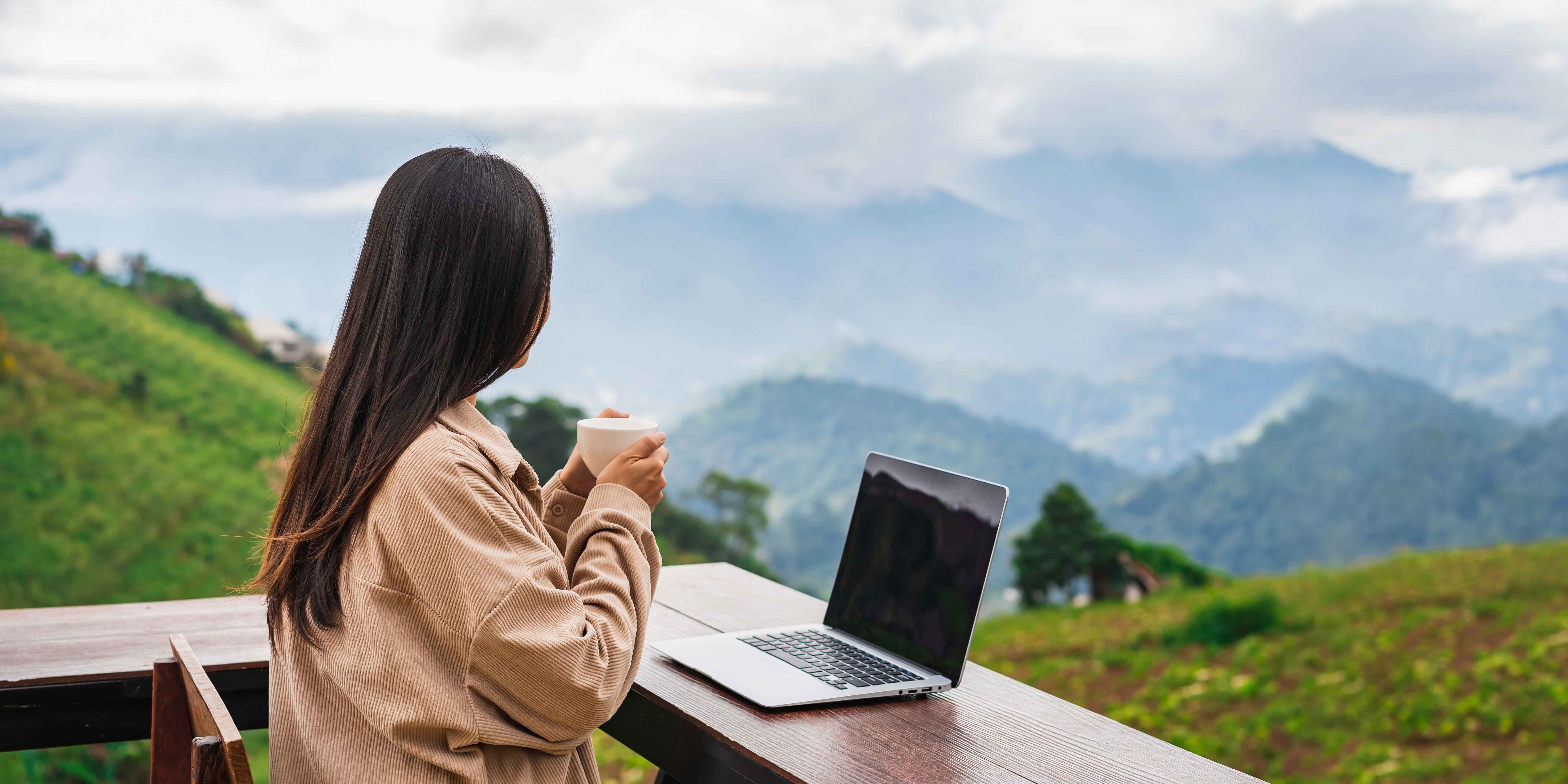 Tech Tips for Travelers | Business Jet Traveler