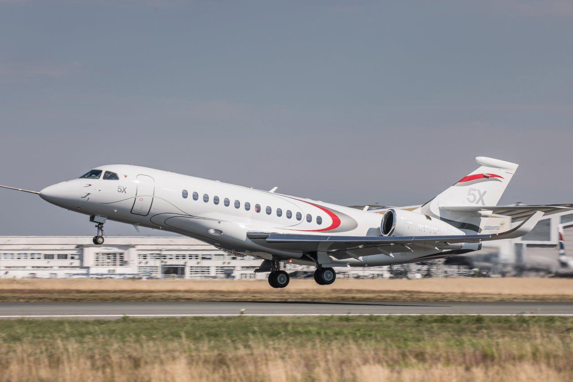 Dassault Falcon 5X Flies with 'Preliminary' Engines | Business Jet Traveler