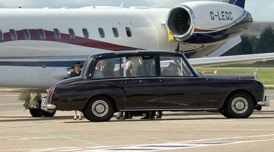 Mourning Royals Fly Private As U.K. Prepares For Queen's Funeral ...