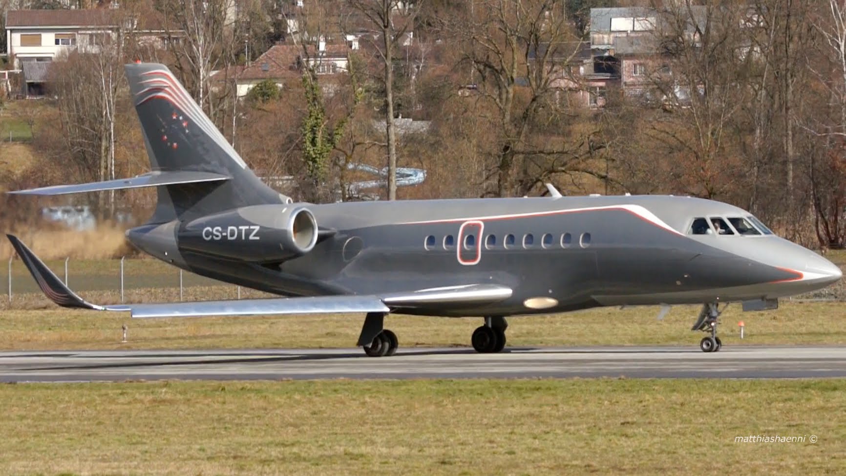 Dassault Falcon 2000 | Business Jet Traveler