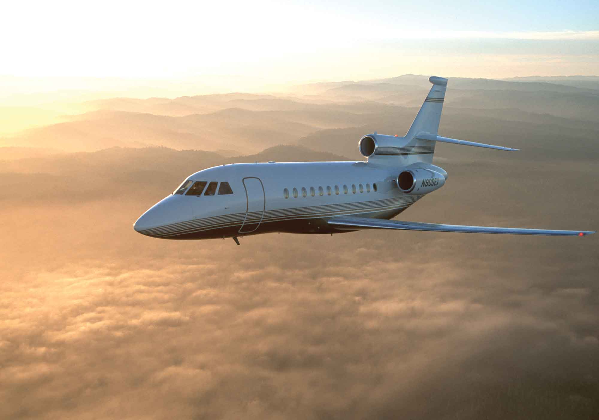 Dassault Falcon 900EX Business Jet Traveler