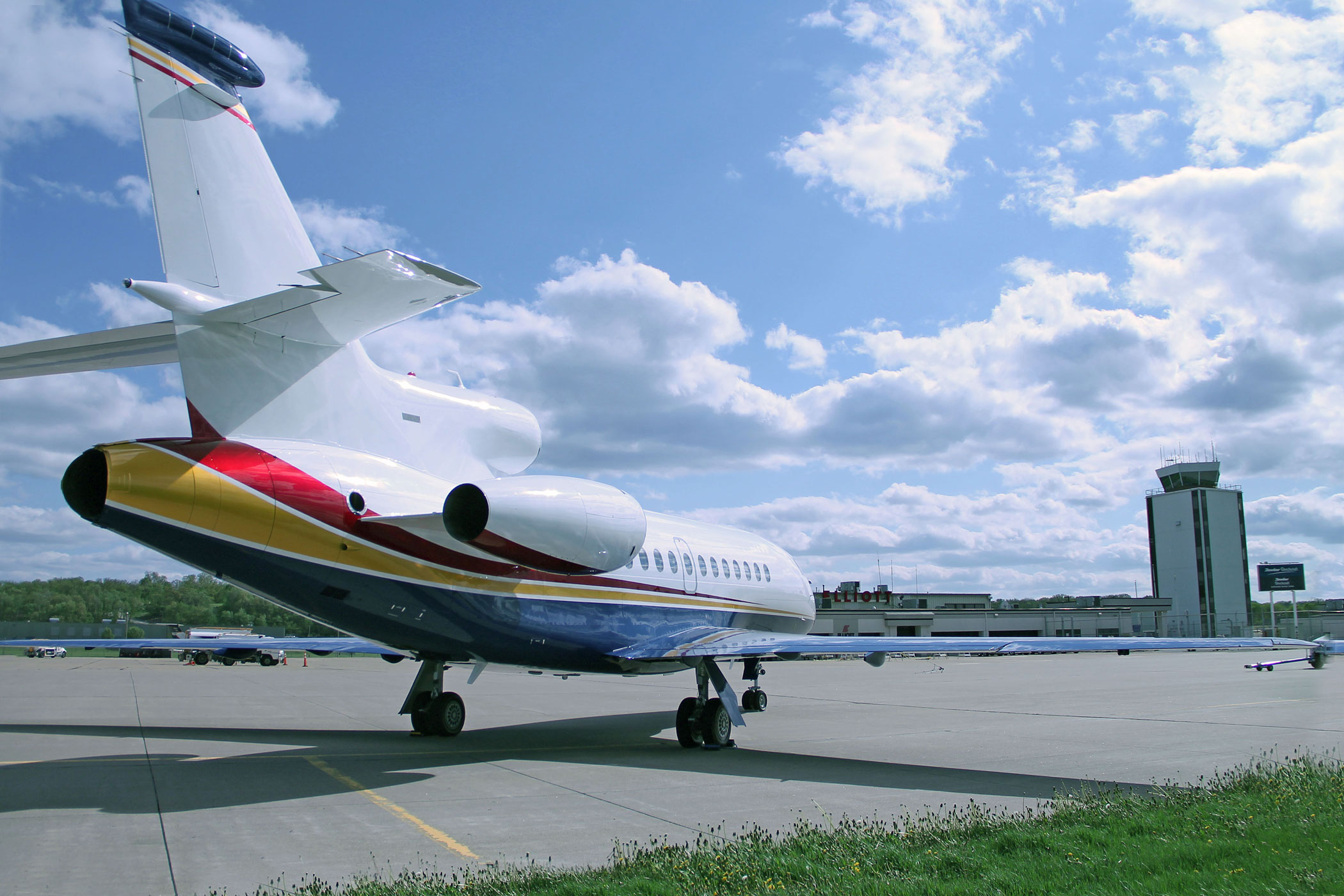 Dassault Falcon 900DX | Business Jet Traveler