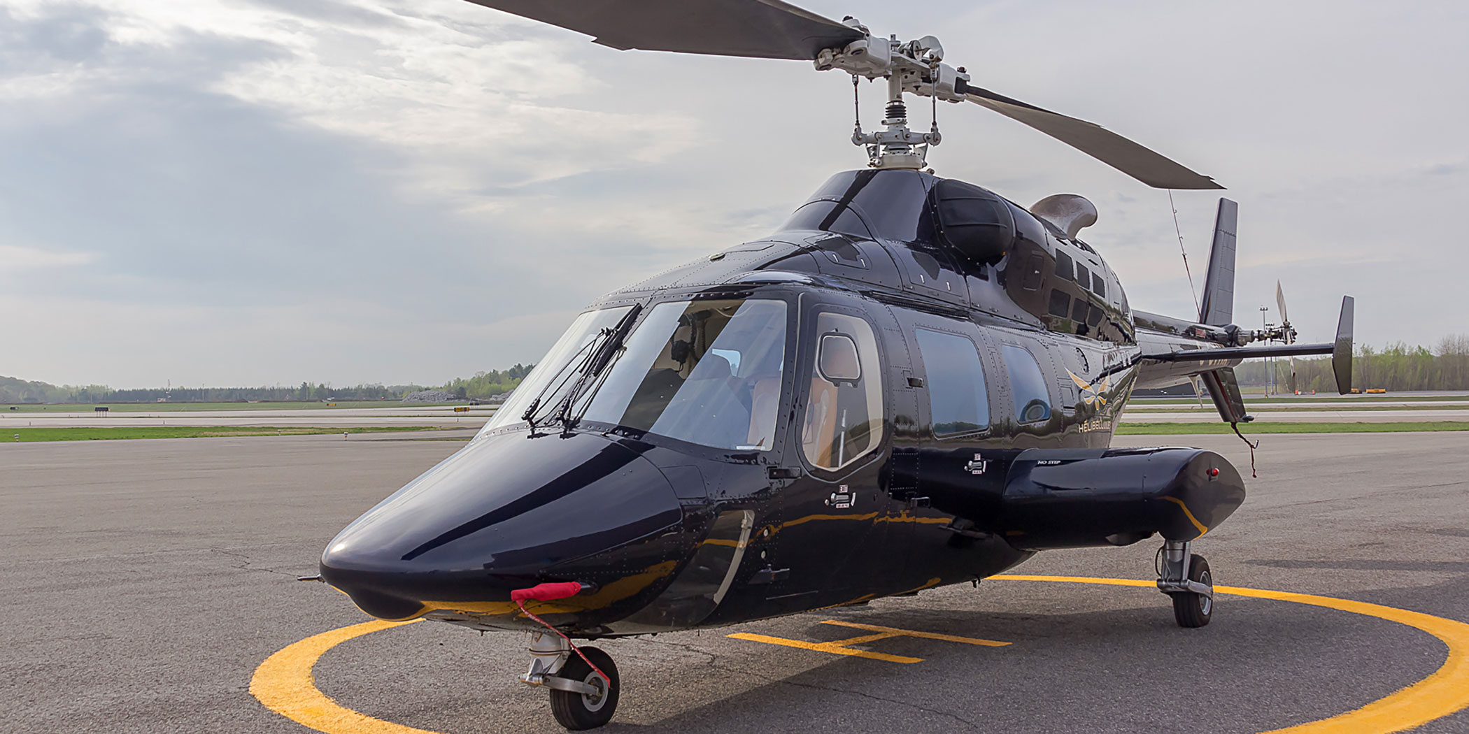 Bell 222 Business Jet Traveler