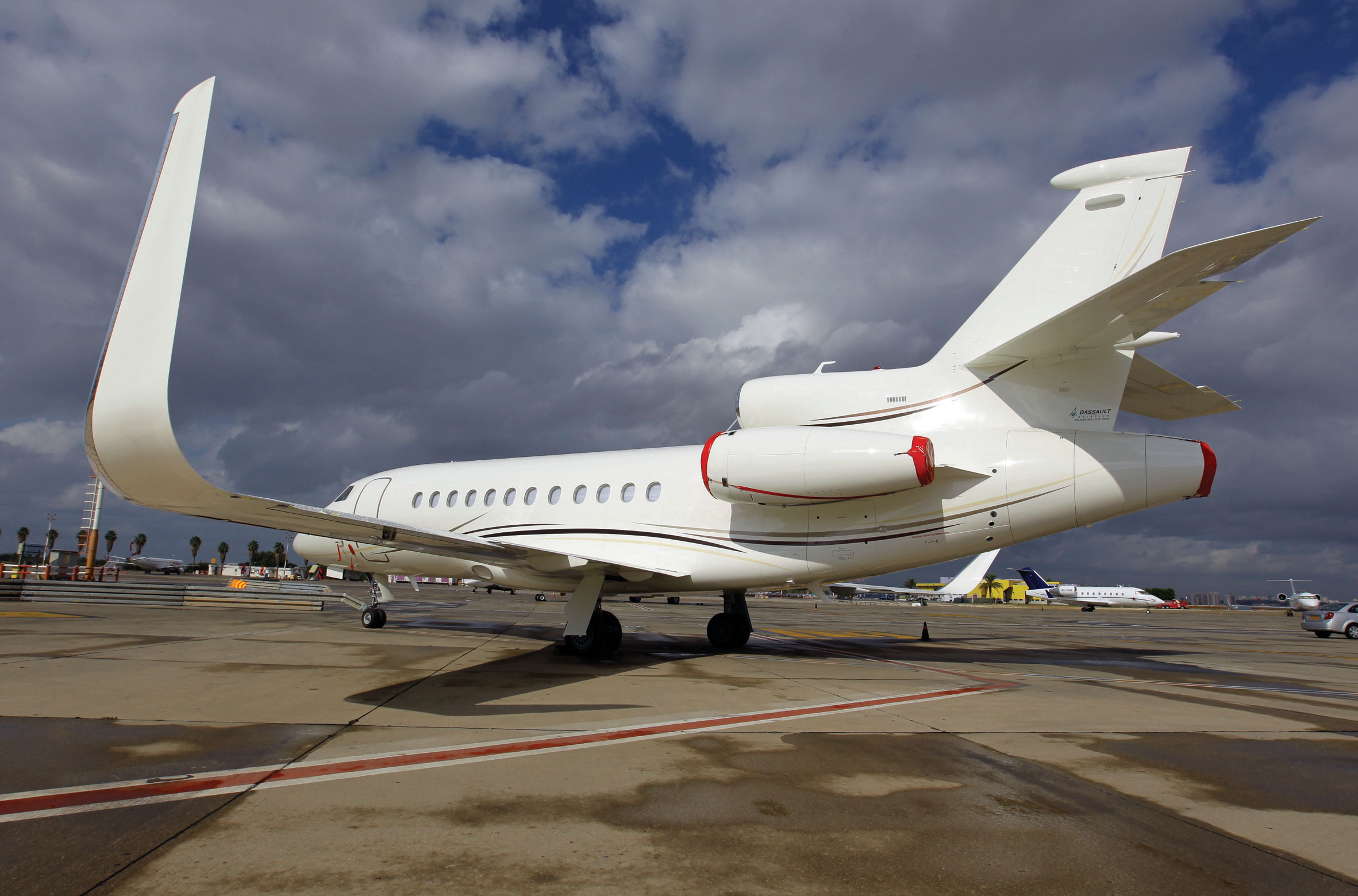 Dassault Falcon 900DX | Business Jet Traveler