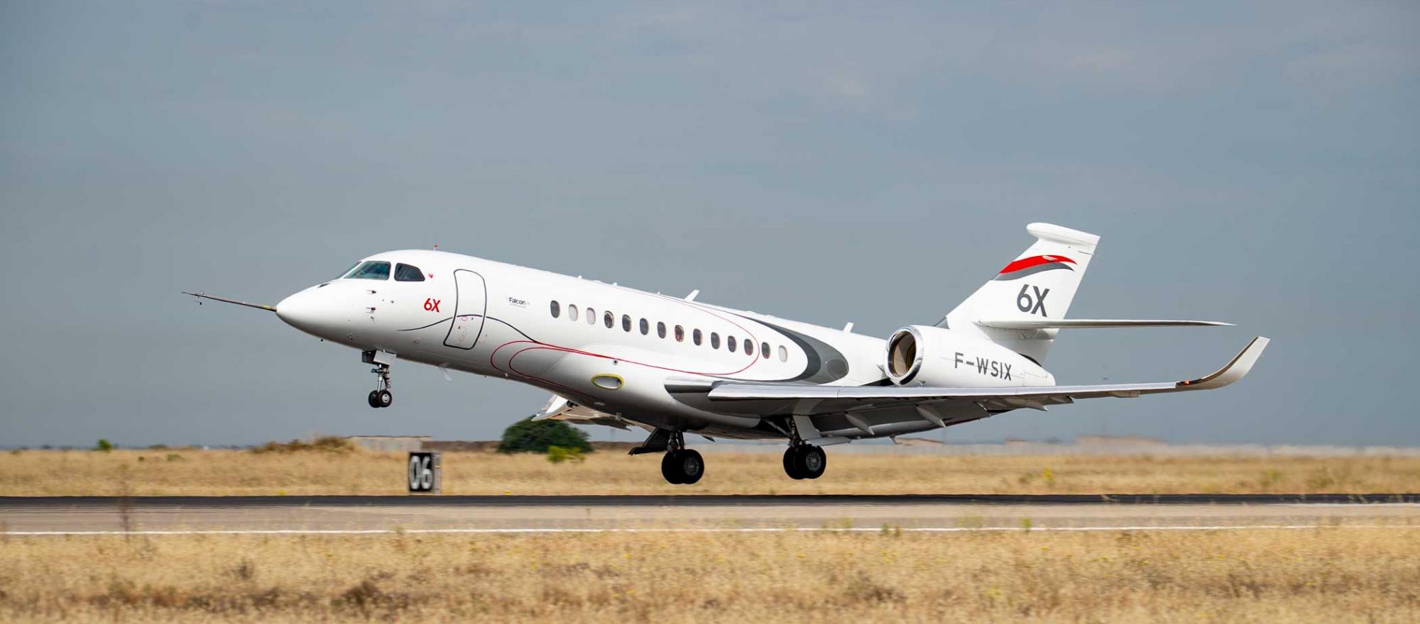 A Pilot Reviews Dassault's Falcon 6X | Business Jet Traveler