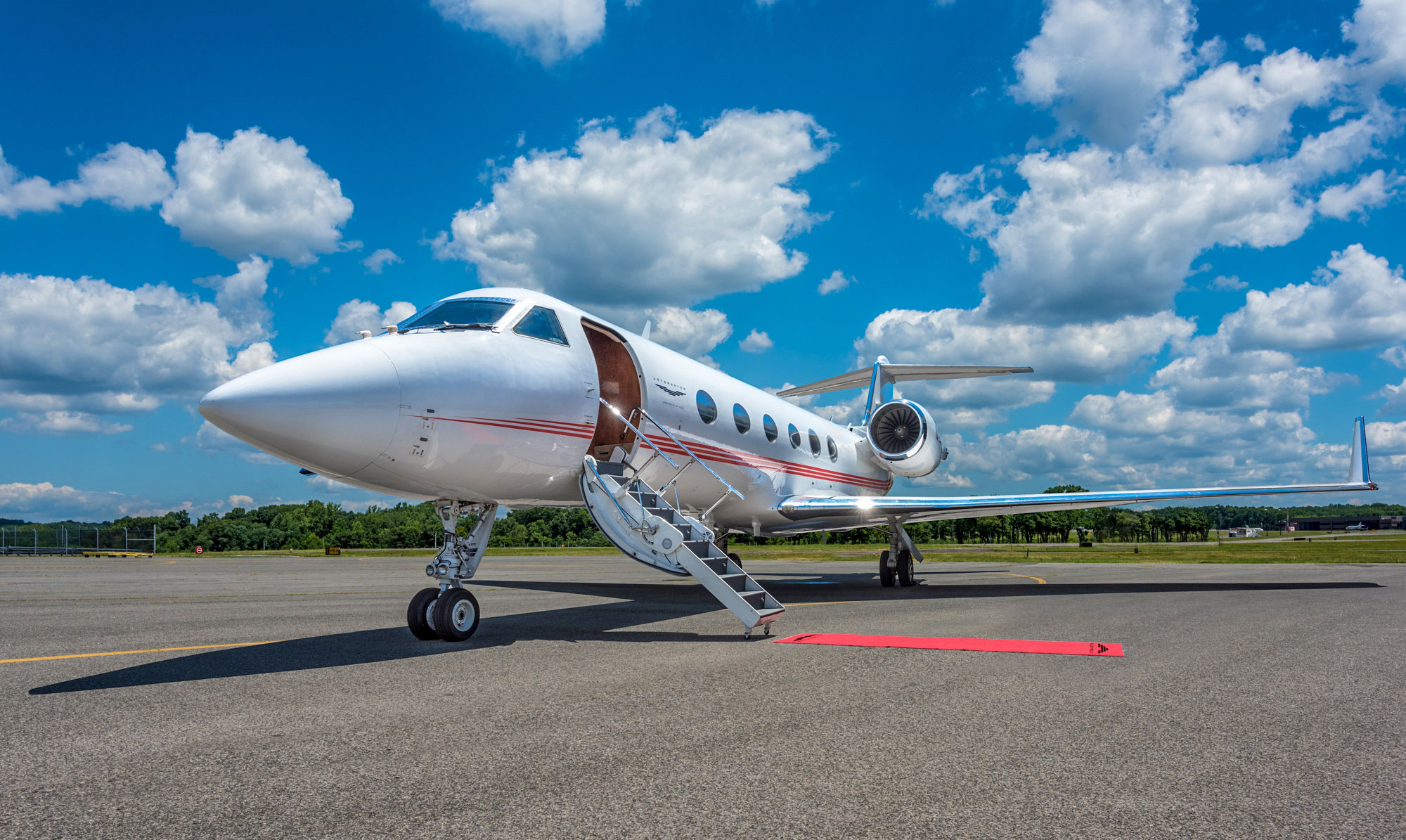 JetSmarter Introduces Branded Aircraft | Business Jet Traveler